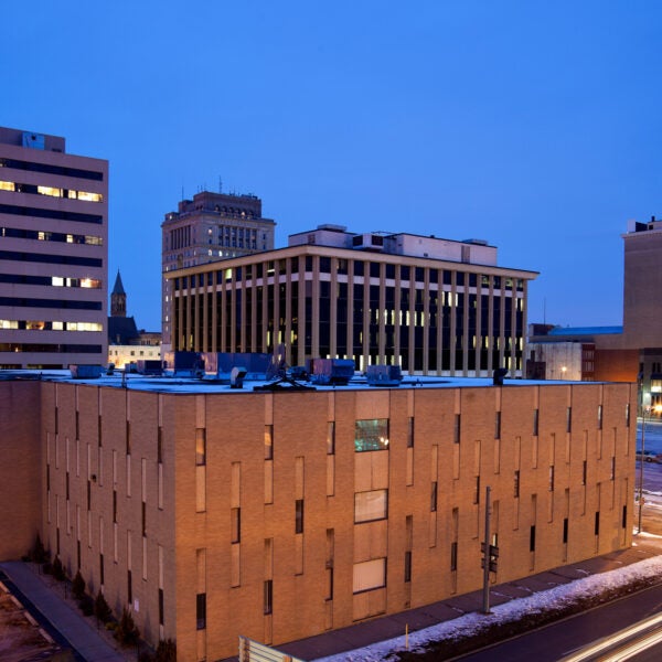 What Equipment is Needed for Fiber Optic Internet? | Lumos